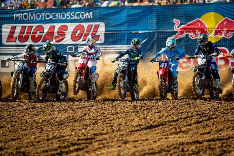 Pro Motocross Start